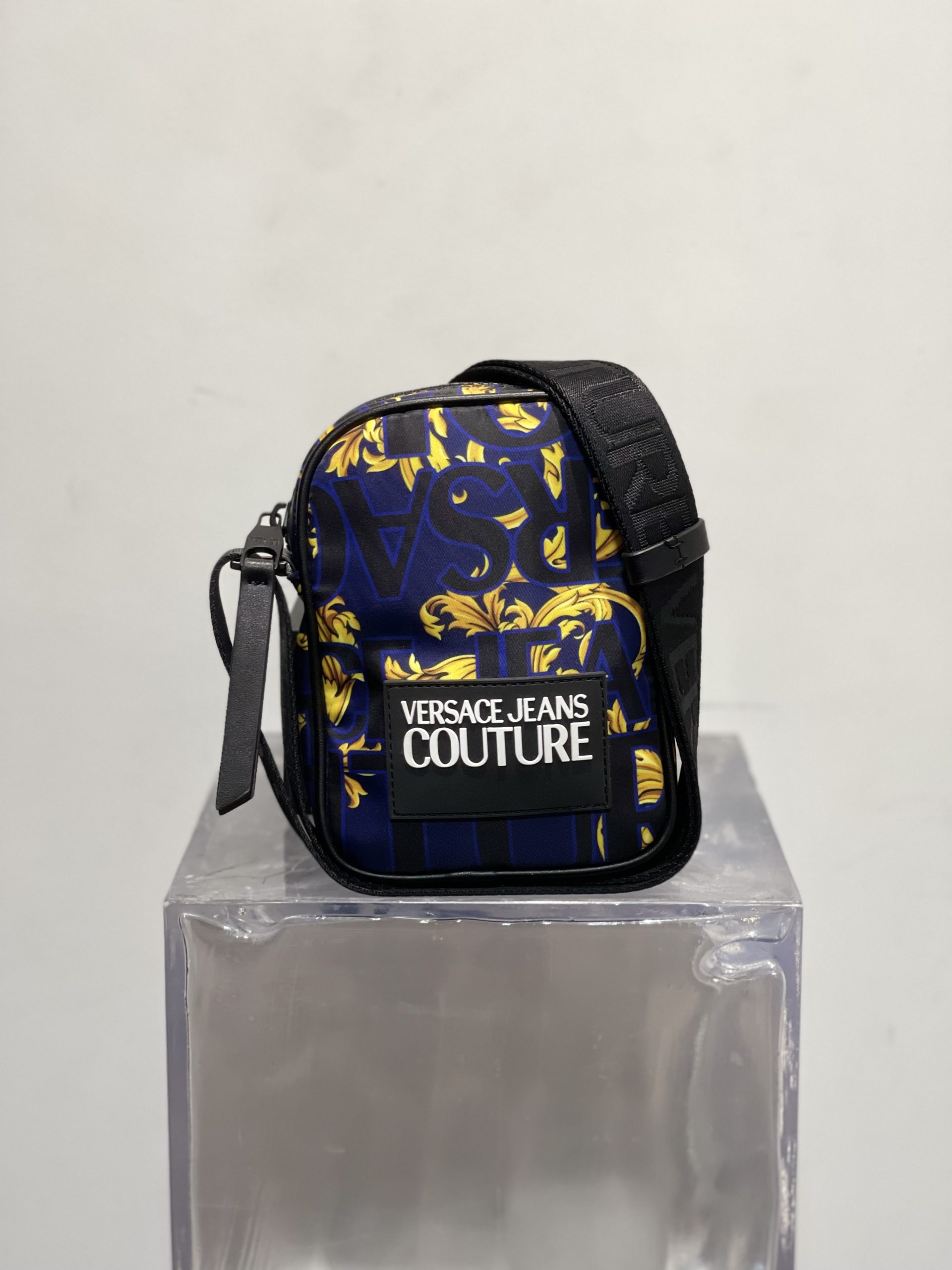 SACOCHE LINEA PRINT DIS.3 - VERSACE JEANS COUTURE - Complices de Flore